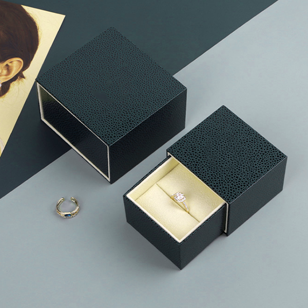 Personalized Jewellery Packaging Boxes- Free Shipping Australia